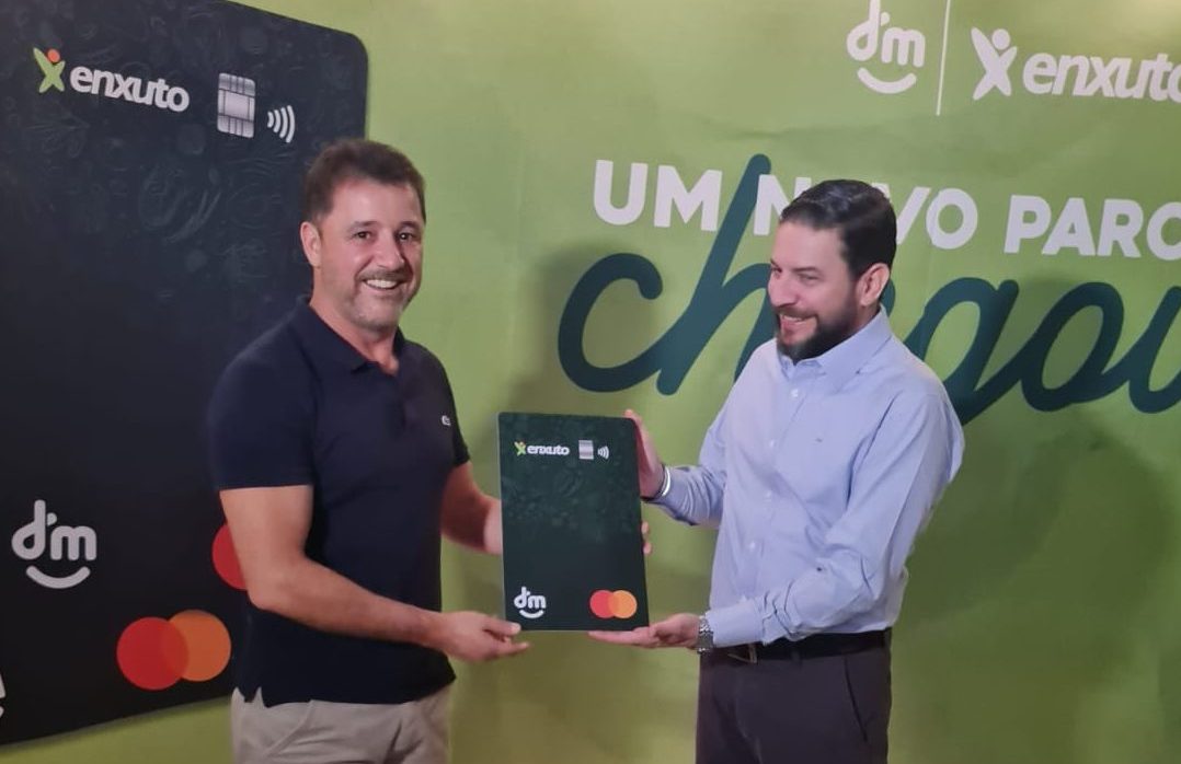 Enxuto lança primeiro cartão de crédito da marca - SuperVarejo